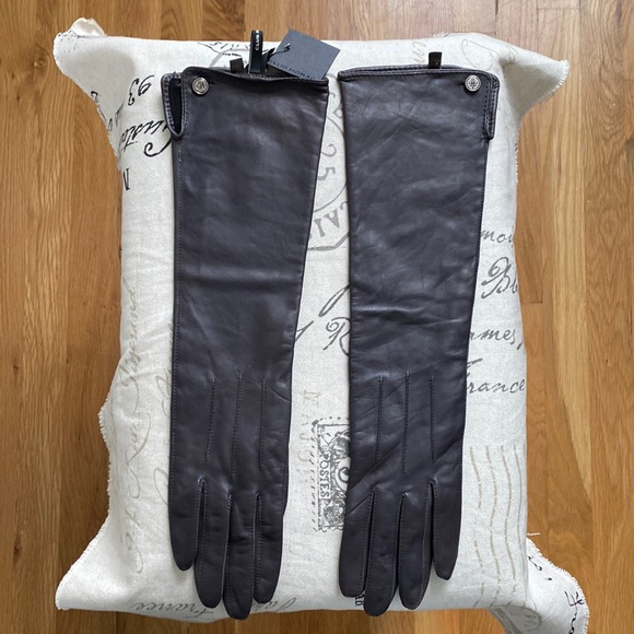 Club Monaco | Accessories | Club Monaco Size M Leather Gloves | Poshmark